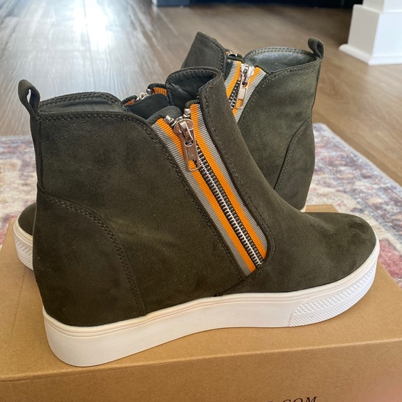 Yoki | Shoes | Bnib Yoki Suede Wedge Booties Style Alisa5 | Poshmark